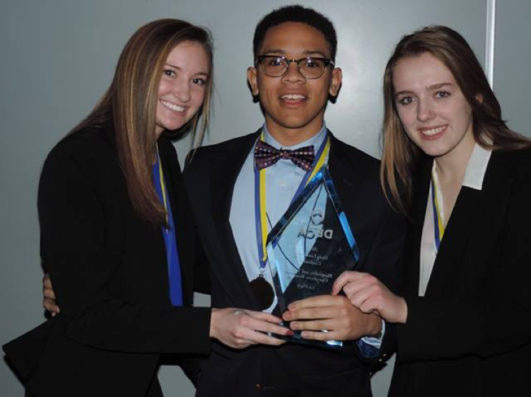 Why Study Abroad at emaze Presentation